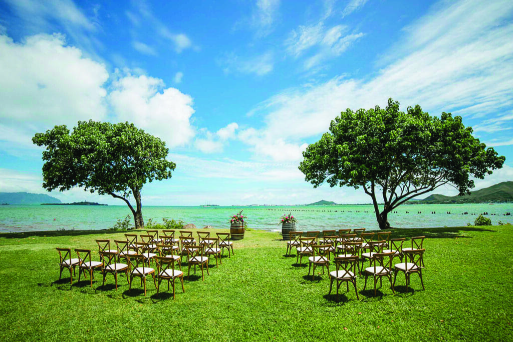 Windward Waterfront Garden - Hawaii Wedding Style